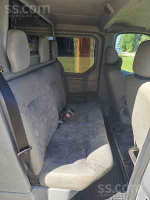 Grey Opel Vivaro 2006 in Aluksne, with an engine capacity of 1.90 L and mileage of 338 thousand km for 5500 €, photo 15 on AUTOMOTO.COM.LV