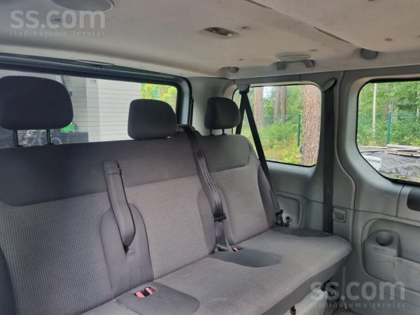 Grey Opel Vivaro 2006 in Riga, with an engine capacity of 2.50 L and mileage of 489 thousand km for 3850 €, photo 6 on AUTOMOTO.COM.LV