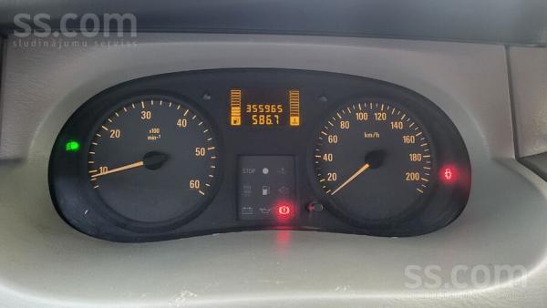 Pelēks Opel Vivaro 2006 Ogre, ar dzinēja tilpumu 2.50 L un nobraukumu 356 tūkst. km par 4700 €, foto 10 vietnē AUTOMOTO.COM.LV