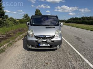 Grey Opel Vivaro 2006 in Valka, with an engine capacity of 2.50 L and mileage of 350 thousand km for 3200 €, photo 3 on AUTOMOTO.COM.LV