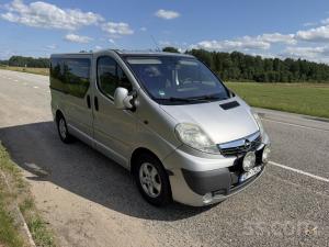 Grey Opel Vivaro 2006 in Valka, with an engine capacity of 2.50 L and mileage of 350 thousand km for 3200 €, photo 4 on AUTOMOTO.COM.LV