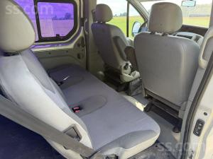 Grey Opel Vivaro 2006 in Valka, with an engine capacity of 2.50 L and mileage of 350 thousand km for 3200 €, photo 12 on AUTOMOTO.COM.LV