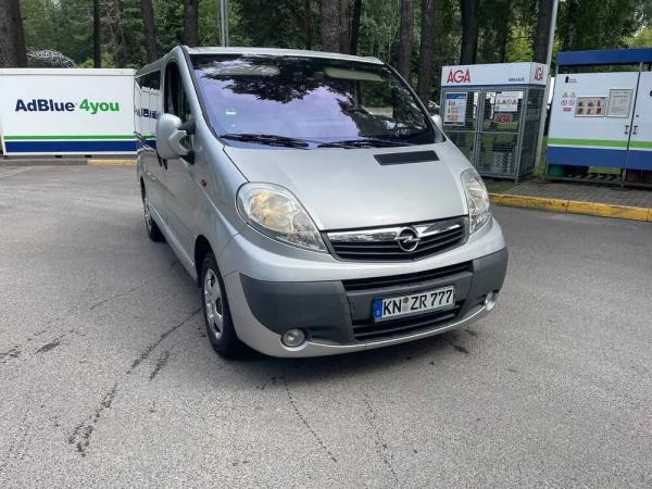 Pelēks Opel Vivaro 2006 Rīga, ar dzinēja tilpumu 2.00 L un nobraukumu 315 tūkst. km par 5700 €, foto 4 vietnē AUTOMOTO.COM.LV
