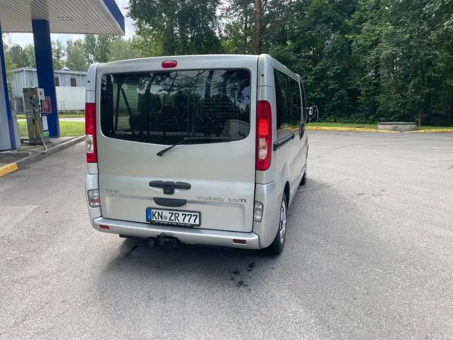Pelēks Opel Vivaro 2006 Rīga, ar dzinēja tilpumu 2.00 L un nobraukumu 315 tūkst. km par 5700 €, foto 7 vietnē AUTOMOTO.COM.LV