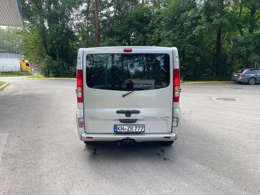 Pelēks Opel Vivaro 2006 Rīga, ar dzinēja tilpumu 2.00 L un nobraukumu 315 tūkst. km par 5700 €, foto 9 vietnē AUTOMOTO.COM.LV