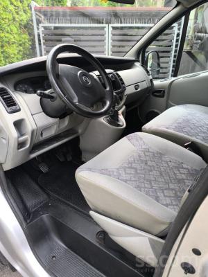 Grey Opel Vivaro 2006 in Valmiera, with an engine capacity of 2.50 L and mileage of 316 thousand km for 4995 €, photo 17 on AUTOMOTO.COM.LV