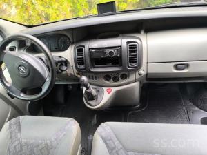 Grey Opel Vivaro 2006 in Valmiera, with an engine capacity of 2.50 L and mileage of 316 thousand km for 4995 €, photo 19 on AUTOMOTO.COM.LV