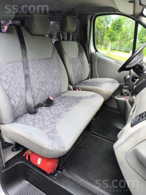 Grey Opel Vivaro 2006 in Valmiera, with an engine capacity of 2.50 L and mileage of 316 thousand km for 4995 €, photo 20 on AUTOMOTO.COM.LV