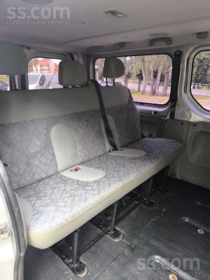 Grey Opel Vivaro 2006 in Valmiera, with an engine capacity of 2.50 L and mileage of 316 thousand km for 4995 €, photo 21 on AUTOMOTO.COM.LV