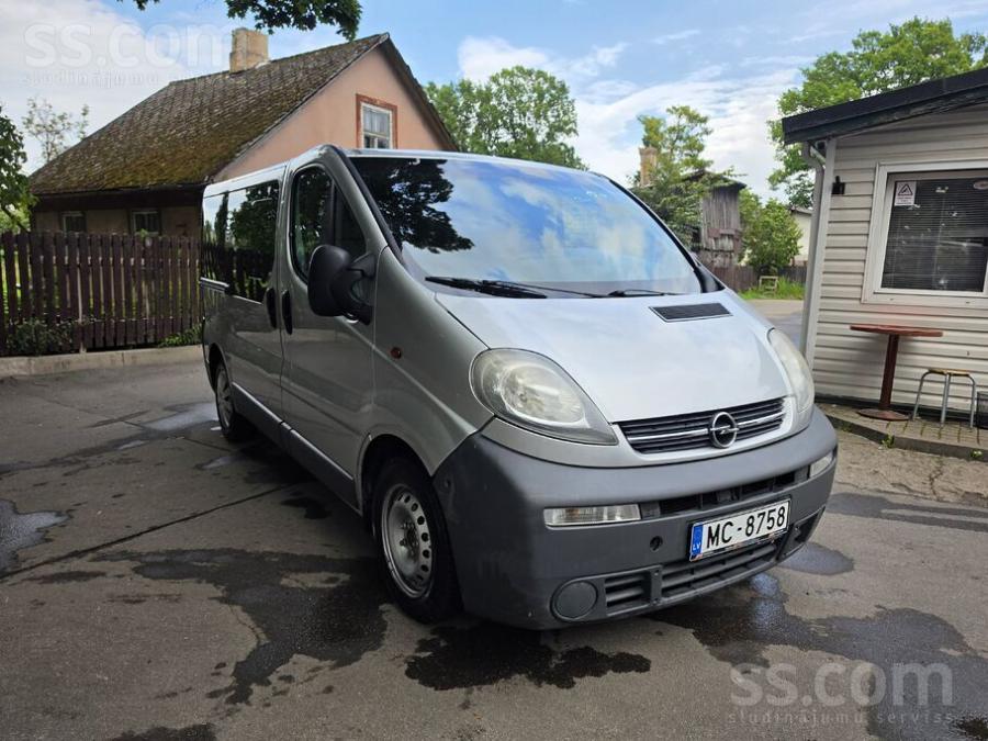 Grey Opel Vivaro 2006 in Riga, with an engine capacity of 2.50 L and mileage of 342 thousand km for 3200 €, photo 3 on AUTOMOTO.COM.LV