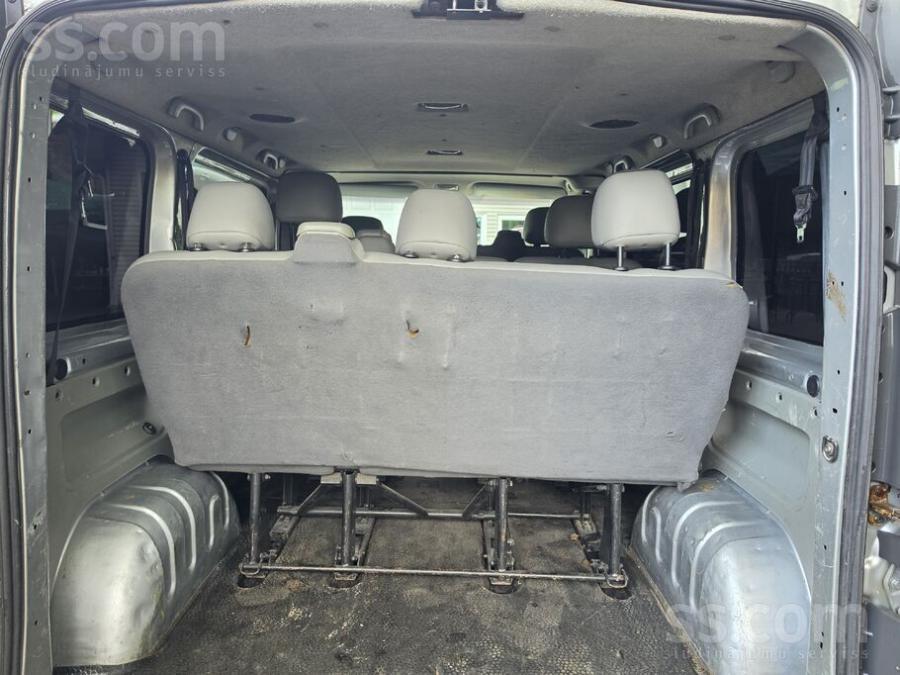 Grey Opel Vivaro 2006 in Riga, with an engine capacity of 2.50 L and mileage of 342 thousand km for 3200 €, photo 10 on AUTOMOTO.COM.LV