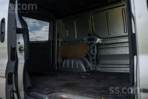 Grey Opel Vivaro 2006 in Jelgava, with an engine capacity of 2.50 L and mileage of 249 thousand km for 3600 €, photo 13 on AUTOMOTO.COM.LV