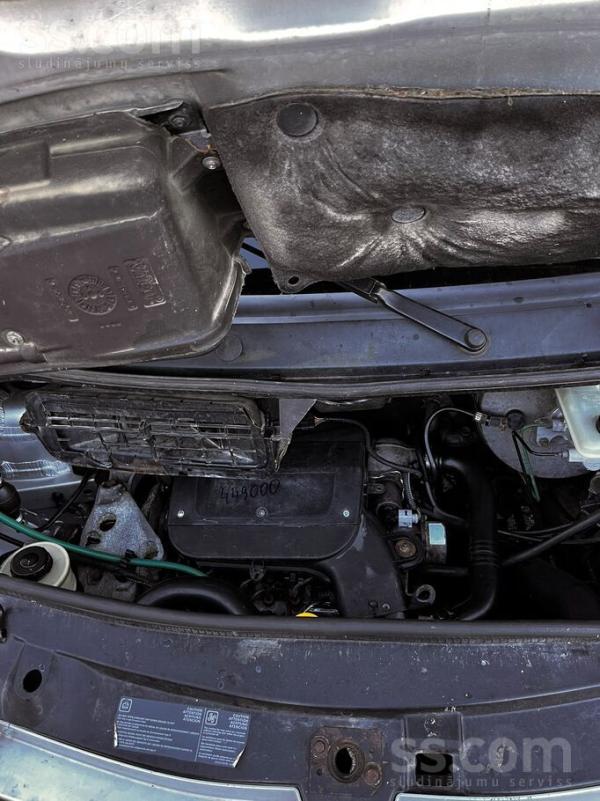 Pelēks Opel Vivaro 2006 Kuldīga, ar dzinēja tilpumu 1.90 L un nobraukumu 440 tūkst. km par 4200 €, foto 8 vietnē AUTOMOTO.COM.LV