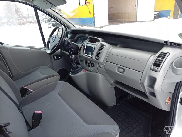 Pelēks Opel Vivaro 2007 Viļņa, ar dzinēja tilpumu 2.00 L un nobraukumu 289 tūkst. km par 5999 €, foto 9 vietnē AUTOMOTO.COM.LV