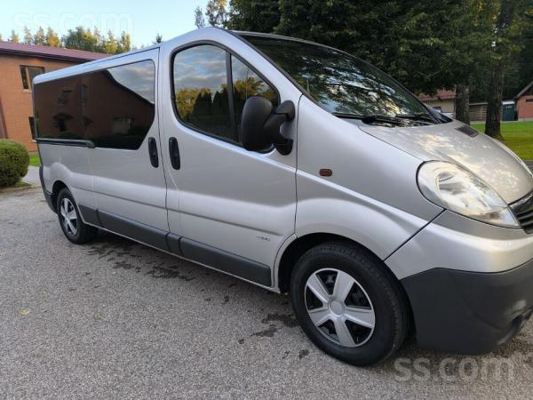 Pelēks Opel Vivaro 2007 Valmiera, ar dzinēja tilpumu 2.50 L un nobraukumu 350 tūkst. km par 6550 €, foto 7 vietnē AUTOMOTO.COM.LV