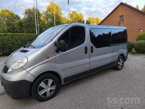 Grey Opel Vivaro 2007 in Valmiera, with an engine capacity of 2.50 L and mileage of 350 thousand km for 6550 €, photo 4 on AUTOMOTO.COM.LV