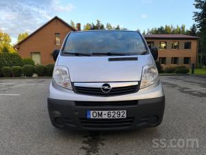 Grey Opel Vivaro 2007 in Valmiera, with an engine capacity of 2.50 L and mileage of 350 thousand km for 6550 €, photo 18 on AUTOMOTO.COM.LV
