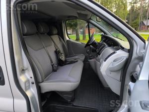 Grey Opel Vivaro 2007 in Valmiera, with an engine capacity of 2.50 L and mileage of 350 thousand km for 6550 €, photo 26 on AUTOMOTO.COM.LV