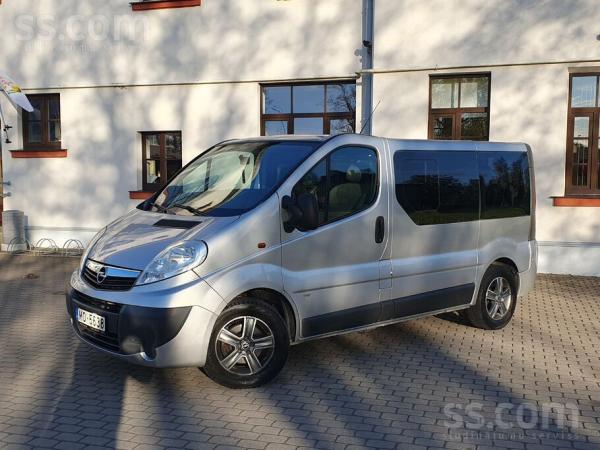 Pelēks Opel Vivaro 2008 Jelgava, ar dzinēja tilpumu 2.50 L un nobraukumu 370 tūkst. km par 6950 €, foto 2 vietnē AUTOMOTO.COM.LV