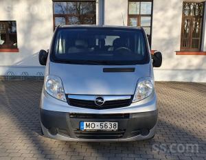 Pelēks Opel Vivaro 2008 Jelgava, ar dzinēja tilpumu 2.50 L un nobraukumu 370 tūkst. km par 3300 €, foto 7 vietnē AUTOMOTO.COM.LV