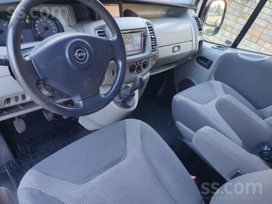 Pelēks Opel Vivaro 2008 Jelgava, ar dzinēja tilpumu 2.50 L un nobraukumu 370 tūkst. km par 3300 €, foto 15 vietnē AUTOMOTO.COM.LV