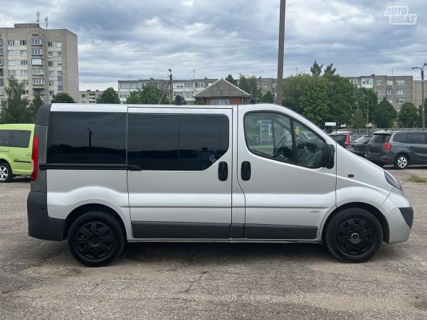 Grey Opel Vivaro 2008 in Kedainiai, with an engine capacity of 2.00 L and mileage of 243 thousand km for 6800 €, photo 6 on AUTOMOTO.COM.LV