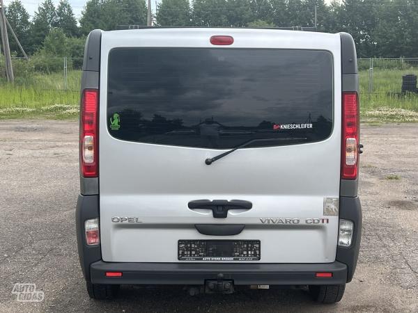Grey Opel Vivaro 2008 in Kedainiai, with an engine capacity of 2.00 L and mileage of 243 thousand km for 6800 €, photo 9 on AUTOMOTO.COM.LV