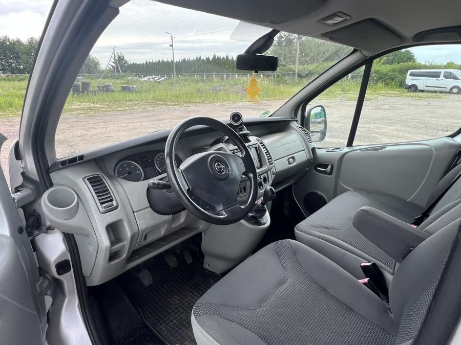 Pelēks Opel Vivaro 2008 Kėdainiai, ar dzinēja tilpumu 2.00 L un nobraukumu 243 tūkst. km par 6800 €, foto 17 vietnē AUTOMOTO.COM.LV