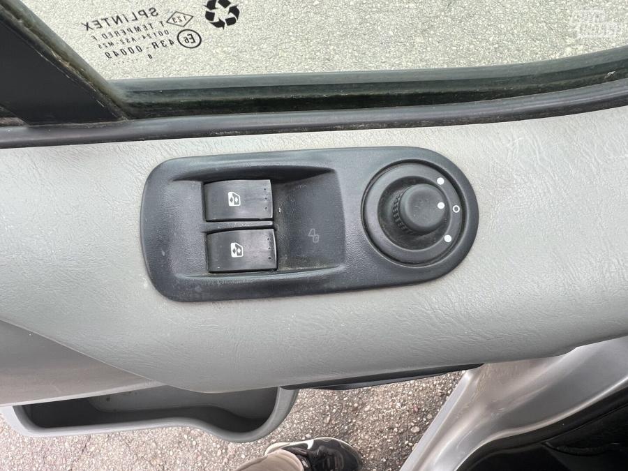 Pelēks Opel Vivaro 2008 Kėdainiai, ar dzinēja tilpumu 2.00 L un nobraukumu 243 tūkst. km par 6800 €, foto 18 vietnē AUTOMOTO.COM.LV