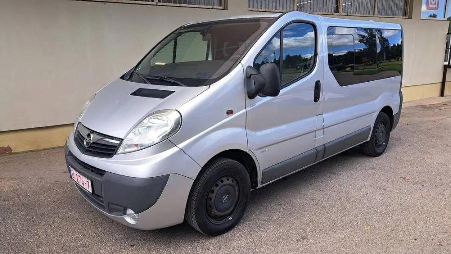 Pelēks Opel Vivaro 2008 Ogre, ar dzinēja tilpumu 2.00 L un nobraukumu 296 tūkst. km par 7150 €, foto 1 vietnē AUTOMOTO.COM.LV