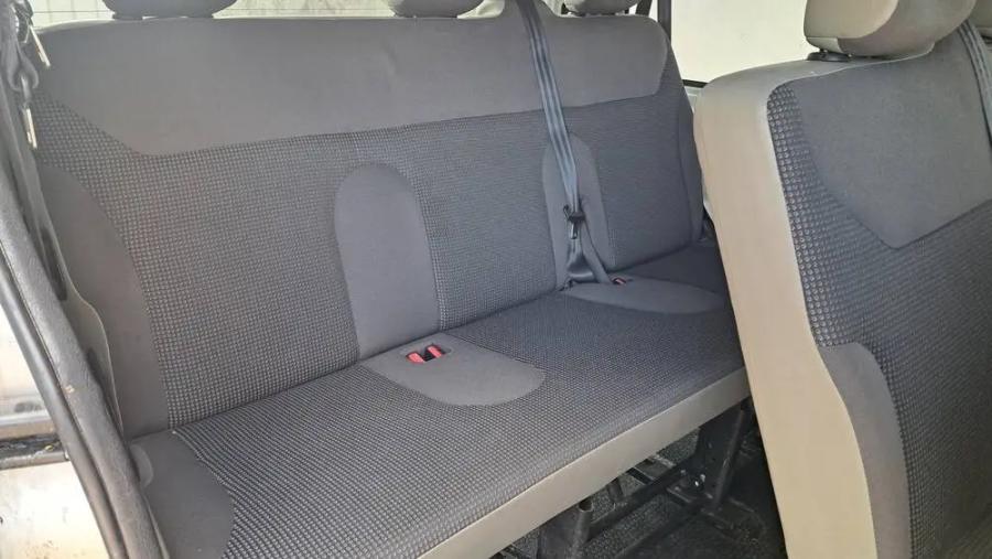 Pelēks Opel Vivaro 2008 Ogre, ar dzinēja tilpumu 2.00 L un nobraukumu 296 tūkst. km par 7150 €, foto 6 vietnē AUTOMOTO.COM.LV