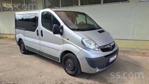 Pelēks Opel Vivaro 2008 Ogre, ar dzinēja tilpumu 2.00 L un nobraukumu 293 tūkst. km par 7150 €, foto  vietnē AUTOMOTO.COM.LV