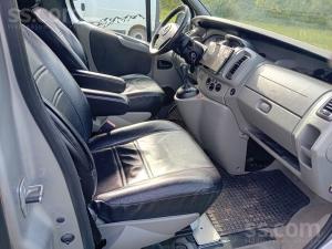 Pelēks Opel Vivaro 2008 Rīga, ar dzinēja tilpumu 2.50 L un nobraukumu 350 tūkst. km par 6100 €, foto 5 vietnē AUTOMOTO.COM.LV