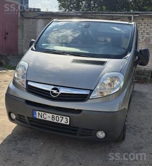 Pelēks Opel Vivaro 2008 Daugavpils, ar dzinēja tilpumu 2.00 L un nobraukumu 319 tūkst. km par 6750 €, foto 3 vietnē AUTOMOTO.COM.LV