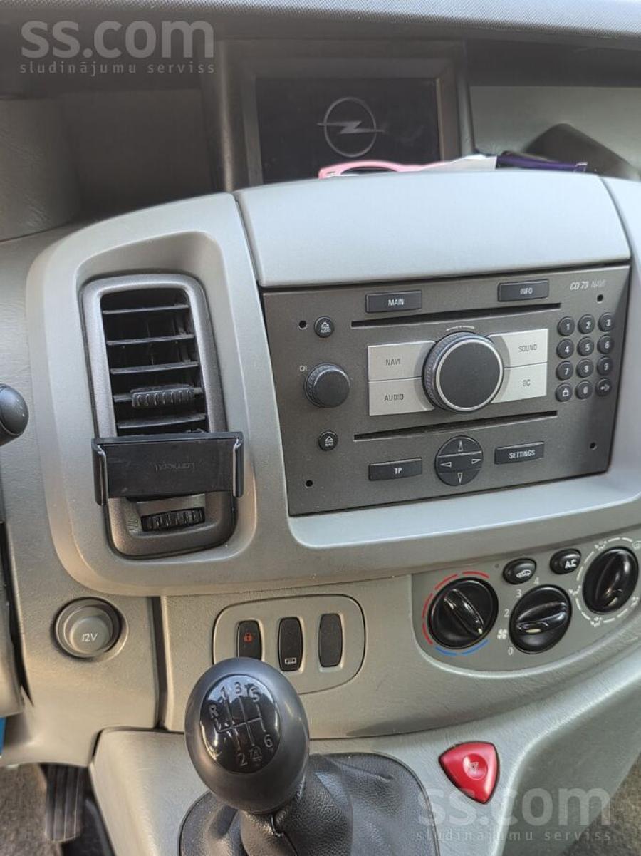 Pelēks Opel Vivaro 2008 Daugavpils, ar dzinēja tilpumu 2.00 L un nobraukumu 319 tūkst. km par 6750 €, foto 10 vietnē AUTOMOTO.COM.LV