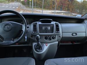 Grey Opel Vivaro 2008 in Madona, with an engine capacity of 2.00 L and mileage of 266 thousand km for 7650 €, photo 6 on AUTOMOTO.COM.LV