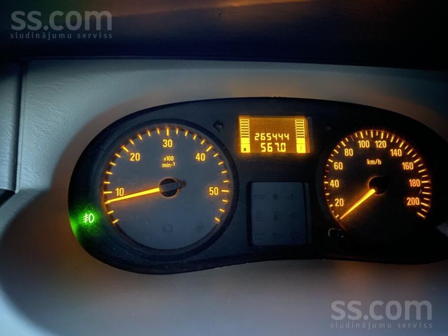 Grey Opel Vivaro 2008 in Madona, with an engine capacity of 2.00 L and mileage of 266 thousand km for 7650 €, photo 7 on AUTOMOTO.COM.LV