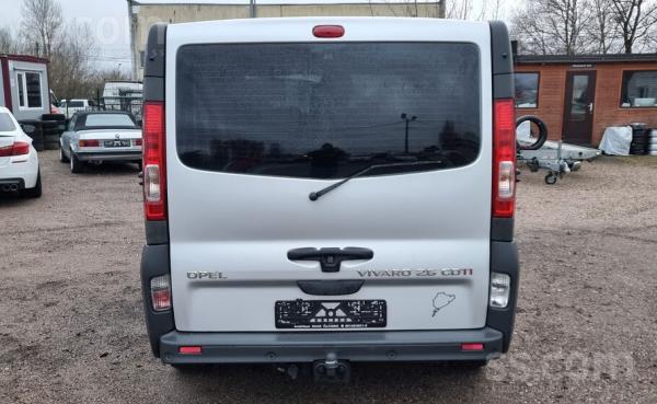 Grey Opel Vivaro 2009 in Riga, with an engine capacity of 2.50 L and mileage of 265 thousand km for 7250 €, photo 6 on AUTOMOTO.COM.LV