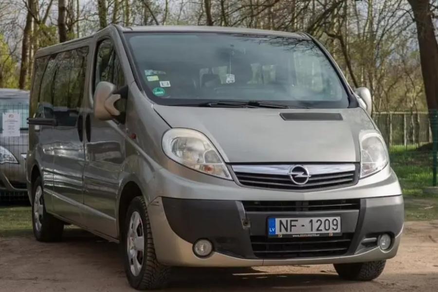Pelēks Opel Vivaro 2009 Grobiņa, ar dzinēja tilpumu 2.00 L un nobraukumu 234 tūkst. km par 9450 €, foto 10 vietnē AUTOMOTO.COM.LV