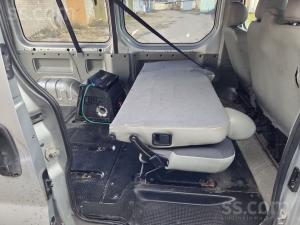 Grey Opel Vivaro 2009 in Riga, with an engine capacity of 2.50 L and mileage of 335 thousand km for 3500 €, photo 10 on AUTOMOTO.COM.LV