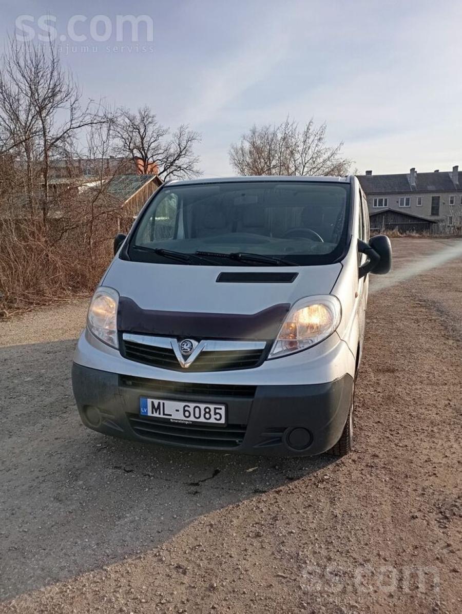 Pelēks Opel Vivaro 2010 Valka, ar dzinēja tilpumu 2.00 L un nobraukumu 209 tūkst. km par 4999 €, foto 9 vietnē AUTOMOTO.COM.LV