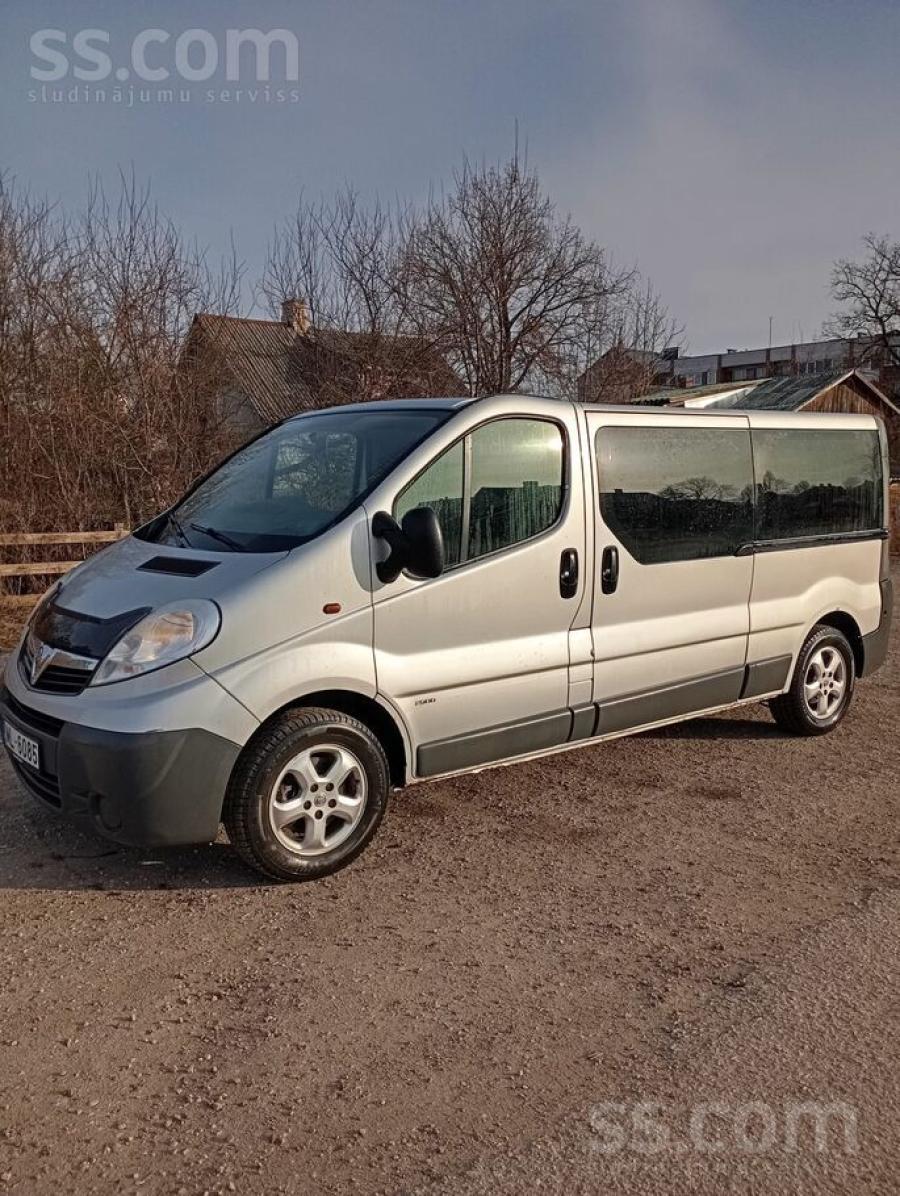 Pelēks Opel Vivaro 2010 Valka, ar dzinēja tilpumu 2.00 L un nobraukumu 209 tūkst. km par 4999 €, foto 10 vietnē AUTOMOTO.COM.LV