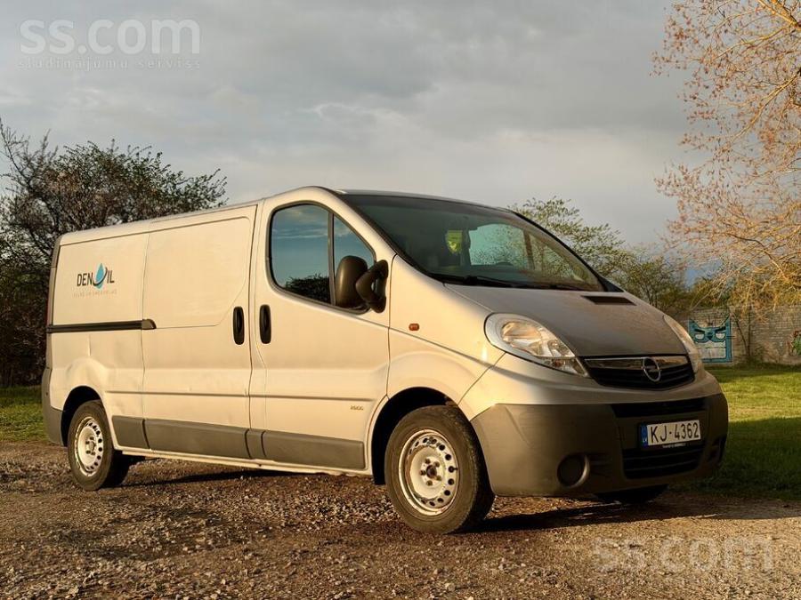 Grey Opel Vivaro 2010 in Liepaja, with an engine capacity of 2.00 L and mileage of 132 thousand km for 4950 €, photo 3 on AUTOMOTO.COM.LV