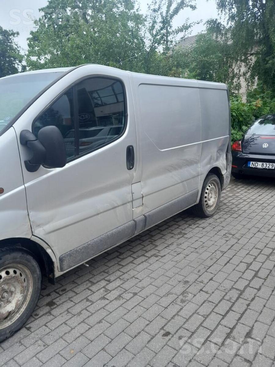 Grey Opel Vivaro 2010 in Talsi, with an engine capacity of 2.00 L and mileage of 550 thousand km for 2500 €, photo 4 on AUTOMOTO.COM.LV