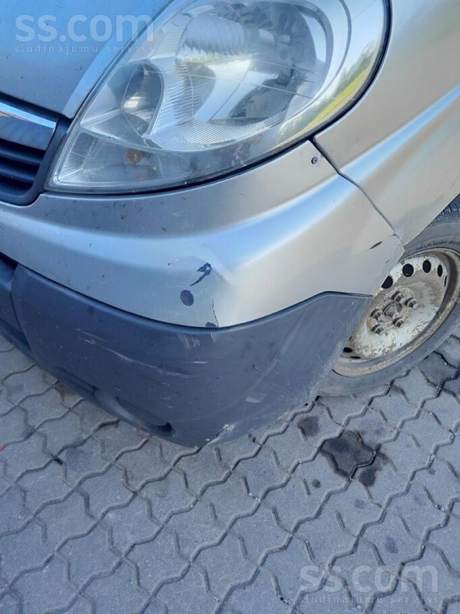 Grey Opel Vivaro 2010 in Talsi, with an engine capacity of 2.00 L and mileage of 550 thousand km for 2500 €, photo 5 on AUTOMOTO.COM.LV