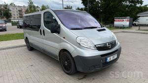 Pelēks Opel Vivaro 2010 Rēzekne, ar dzinēja tilpumu 2.50 L un nobraukumu 185 tūkst. km par 9500 €, foto  vietnē AUTOMOTO.COM.LV