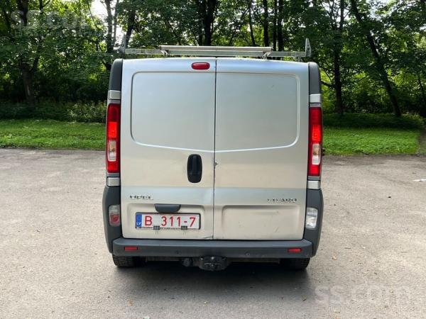 Pelēks Opel Vivaro 2010 Rīga, ar dzinēja tilpumu 2.00 L un nobraukumu 0 tūkst. km par 5490 €, foto 4 vietnē AUTOMOTO.COM.LV