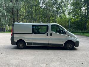Grey Opel Vivaro 2010 in Riga, with an engine capacity of 2.00 L and mileage of 0 thousand km for 5490 €, photo 7 on AUTOMOTO.COM.LV