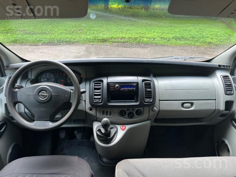 Grey Opel Vivaro 2010 in Riga, with an engine capacity of 2.00 L and mileage of 0 thousand km for 5490 €, photo 11 on AUTOMOTO.COM.LV