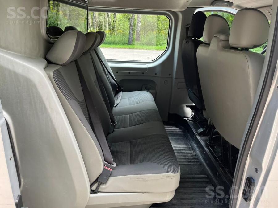 Grey Opel Vivaro 2010 in Riga, with an engine capacity of 2.00 L and mileage of 0 thousand km for 5490 €, photo 19 on AUTOMOTO.COM.LV